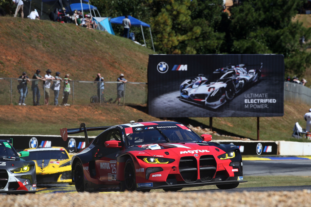 Zwei Podestplätze beim IMSA-Saisonfinale für den BMW M4 GT3. | motomovie.de