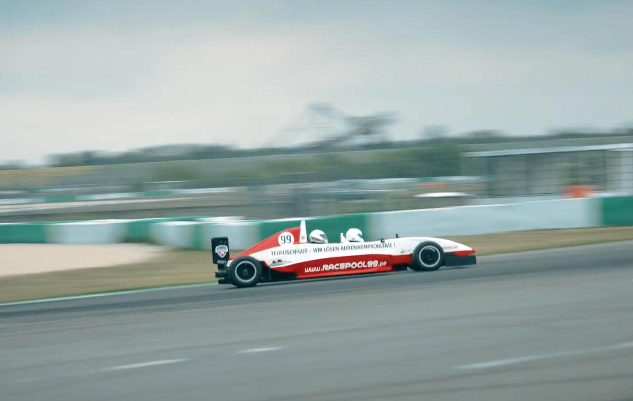 Formel Doppelsitzer Rennwagen im Renntaxi mitfahren - Dein Rennerlebnis ...
