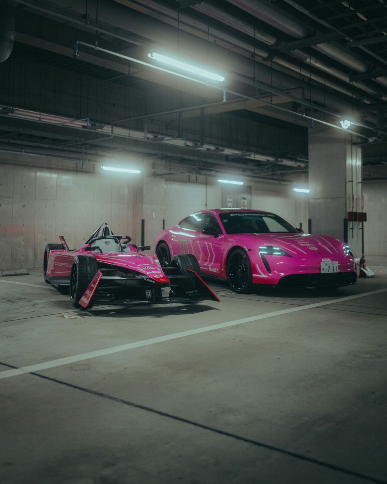 Formel E 2024 | Tokyo E-Prix: Neonfarbene Porsche 99X Electric setzen ...