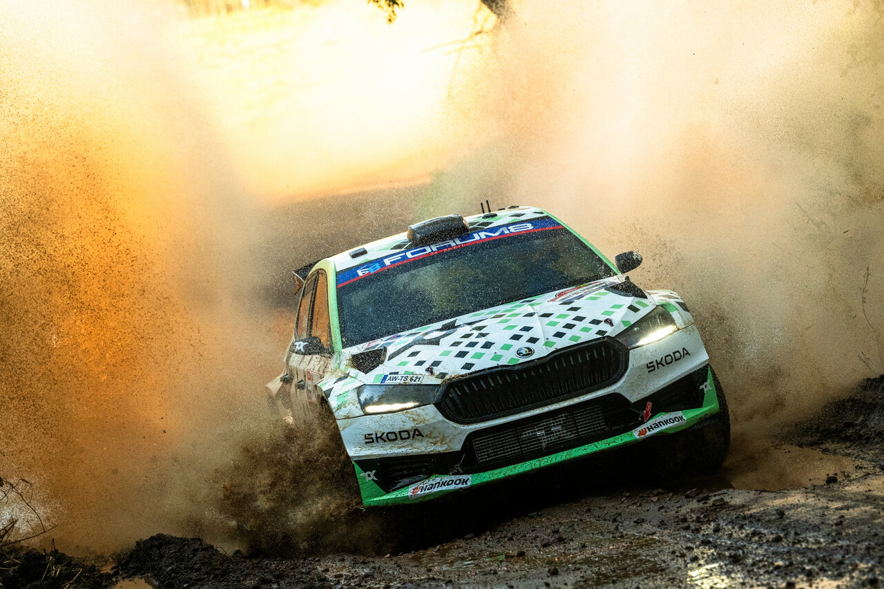 WRC2 | Rallye del paraguay, Samstag: Robert Virves (SKODA) weiterhin in ...